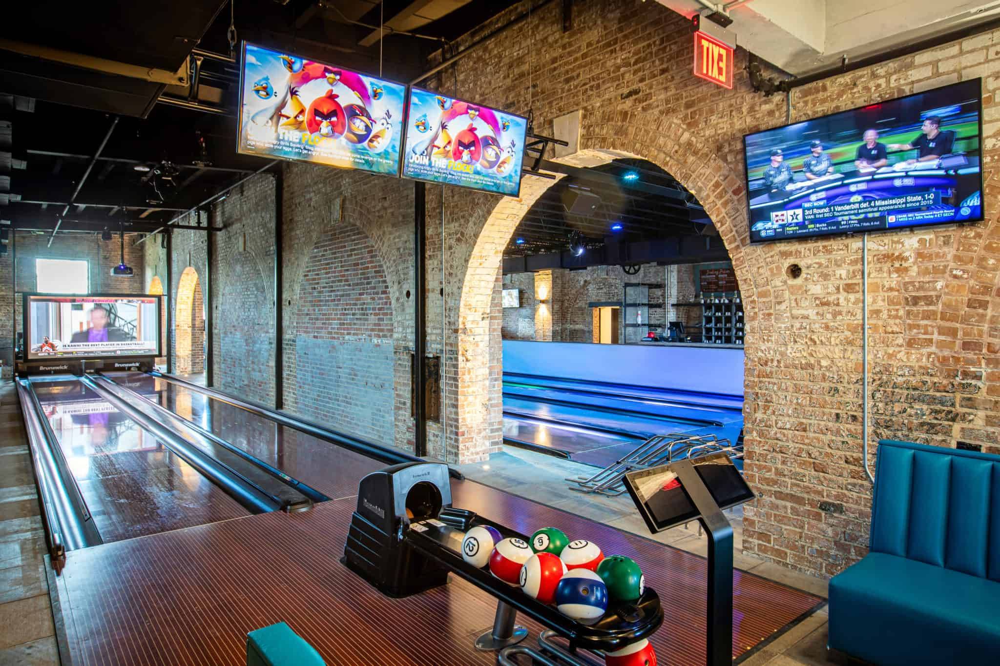 Our Venue (Gallery) - Red Stick Social